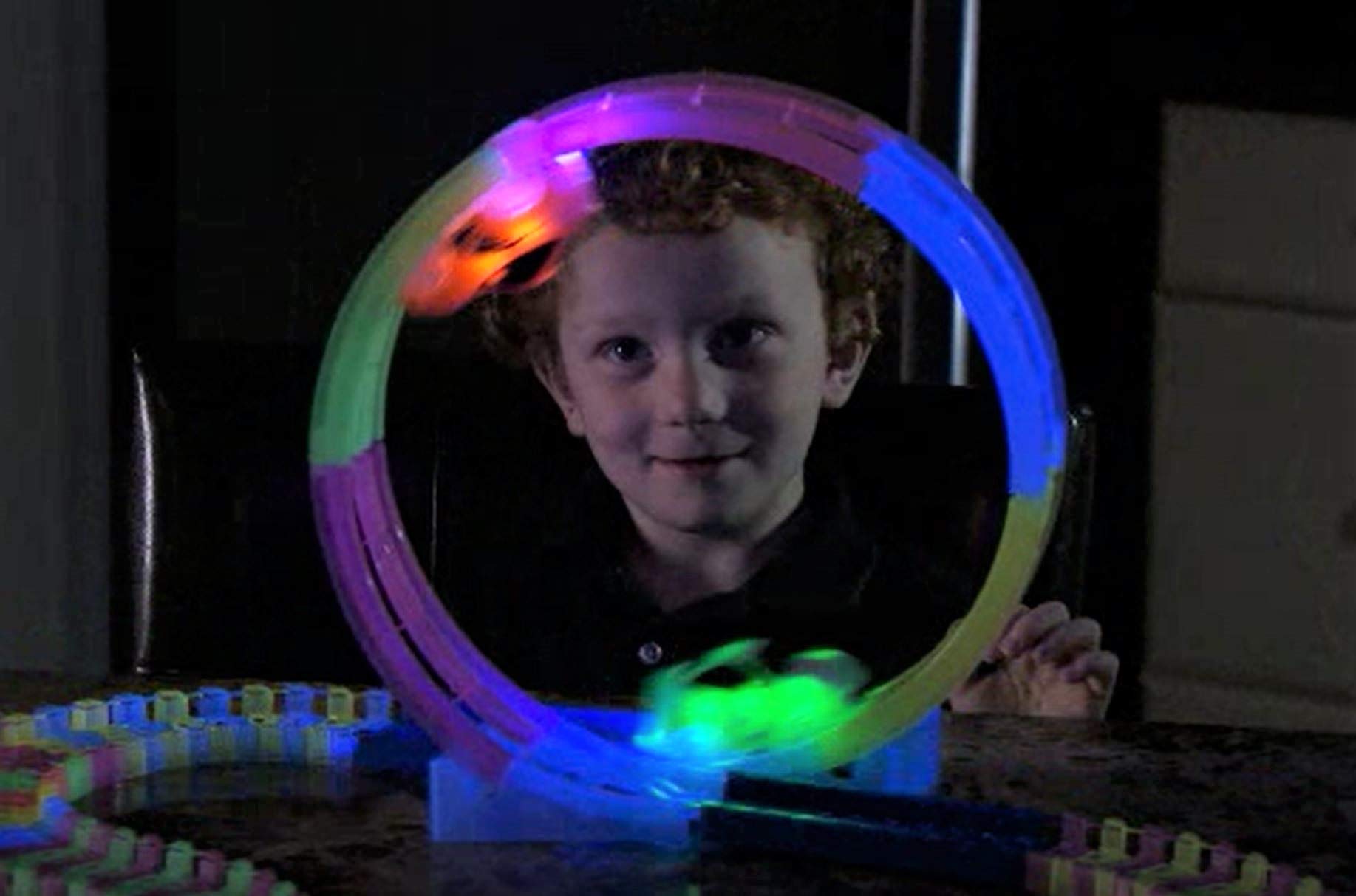 Mindscope Twister Tracks Trax 360 Loop 13' (feet) of Neon Glow in The Dark Track with One LED Light-Up Race Series Car