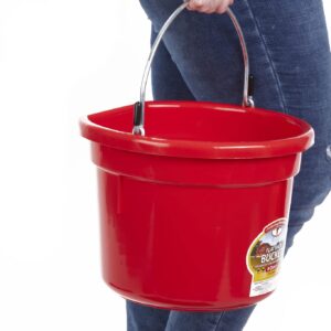 Little Giant® Flat Back Plastic Animal Feed Bucket | Animal Feed Bucket with Metal Handle | Horse Feed & Water Bucket | 8 Quarts | Red