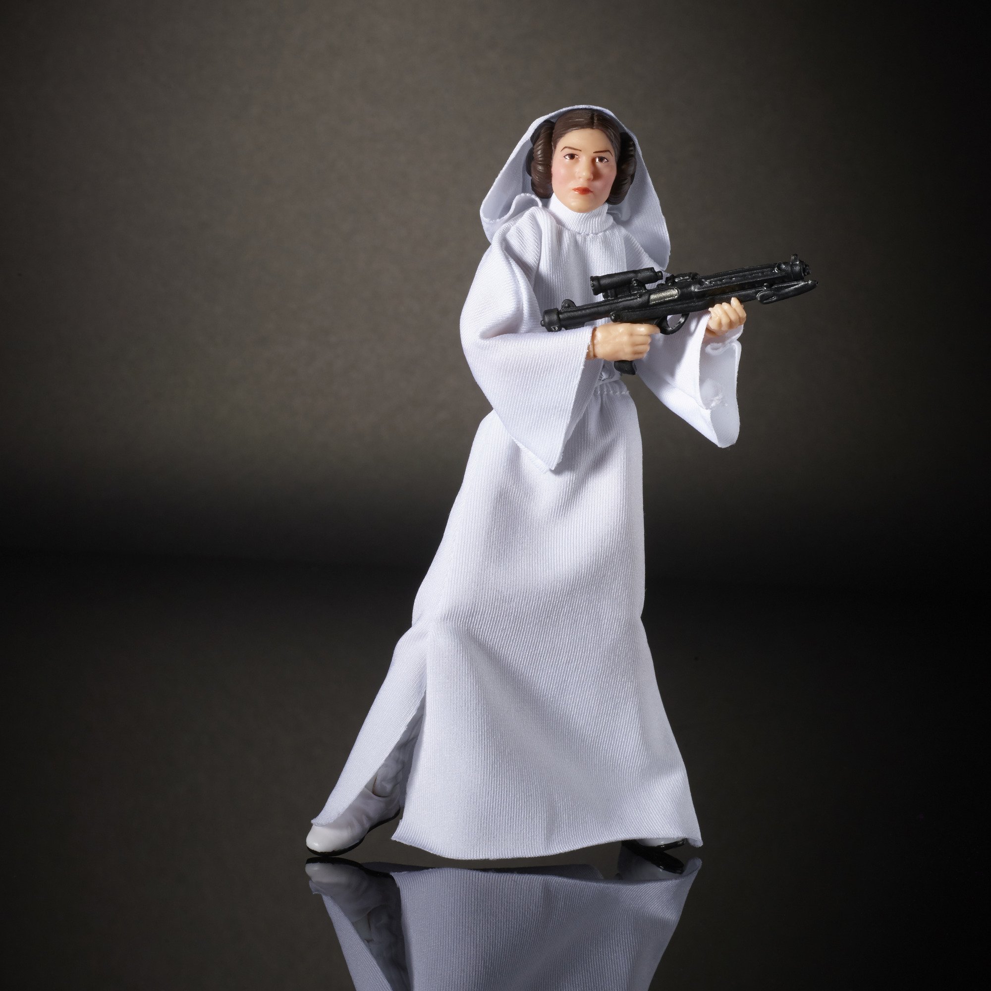 Star Wars The Black Series Princess Leia Action Figure, 6"