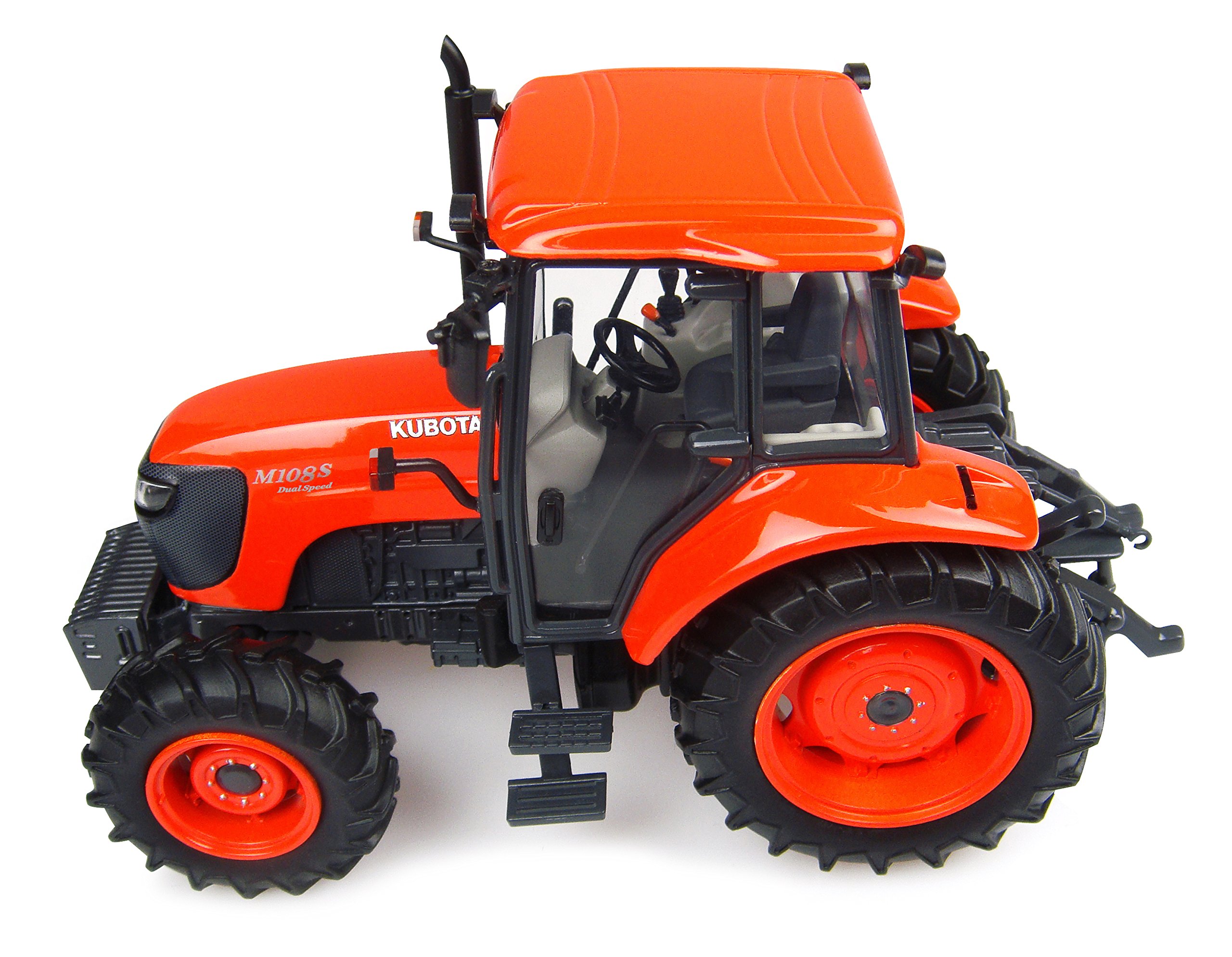 Universal Hobbies KUBOTA M108S Tractor