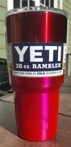 yeti rambler tumbler, stainless steel, with lid, be my valentine (red/raspberry pink fusion) (30 ounce)