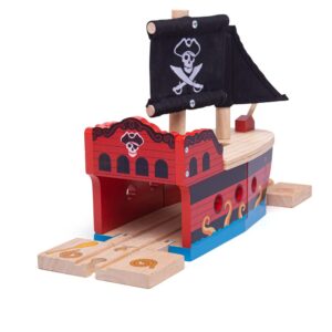 Bigjigs Rail Wooden Pirate Ship Galleon - Pirate Accessories for Wooden Train Sets, Bigjigs Train Accessories, Pirate Ship Toys for Kids, Wooden Toys for 3 4 5 Year Olds