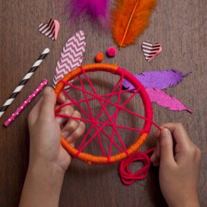 Craft-tastic – Dream Catcher Kit – Craft Kit Makes 2 Dream Catchers