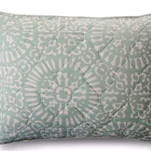 Threshold Tile Medallion Standard Quilt Sham 26x20" light green/white