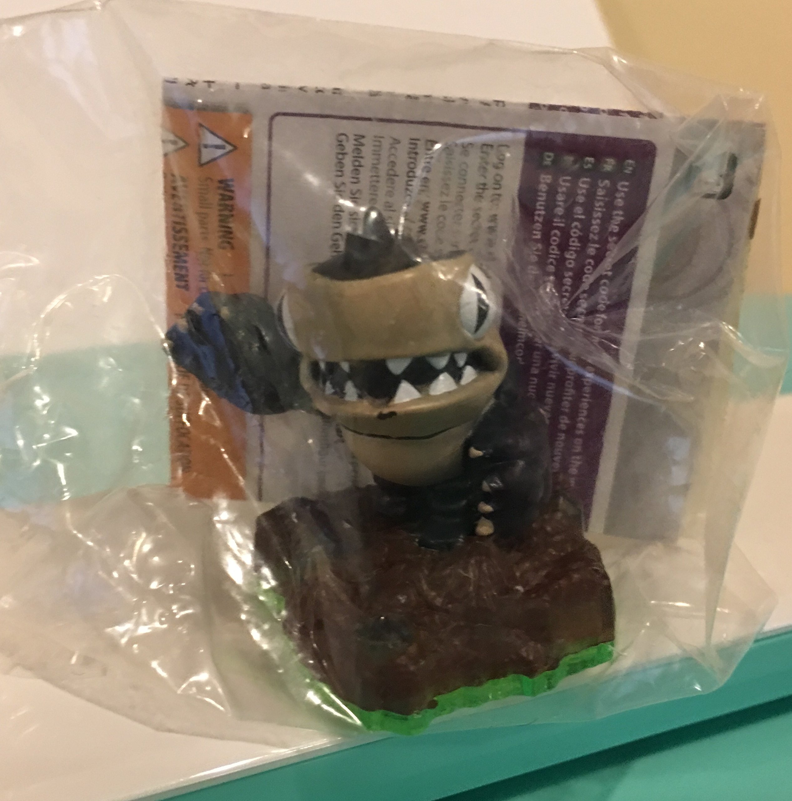 Terrabite Skylanders Trap Team Character (includes card and code, no retail package)