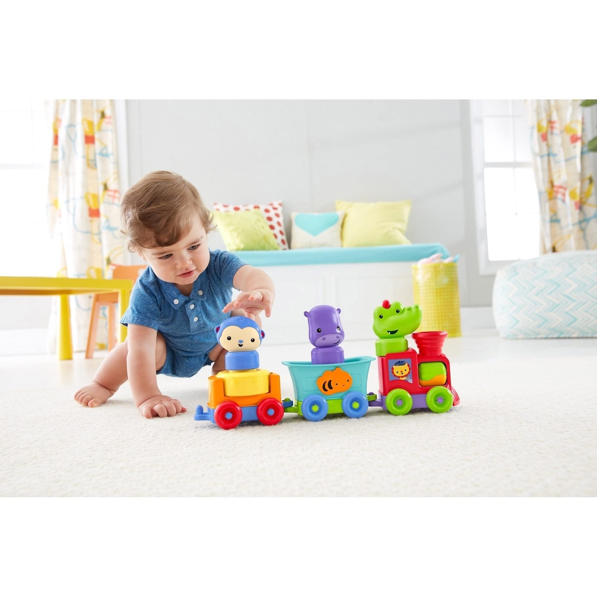 Fisher-Price Silly Safari Rattle & Roll Animal Train, Multicolor