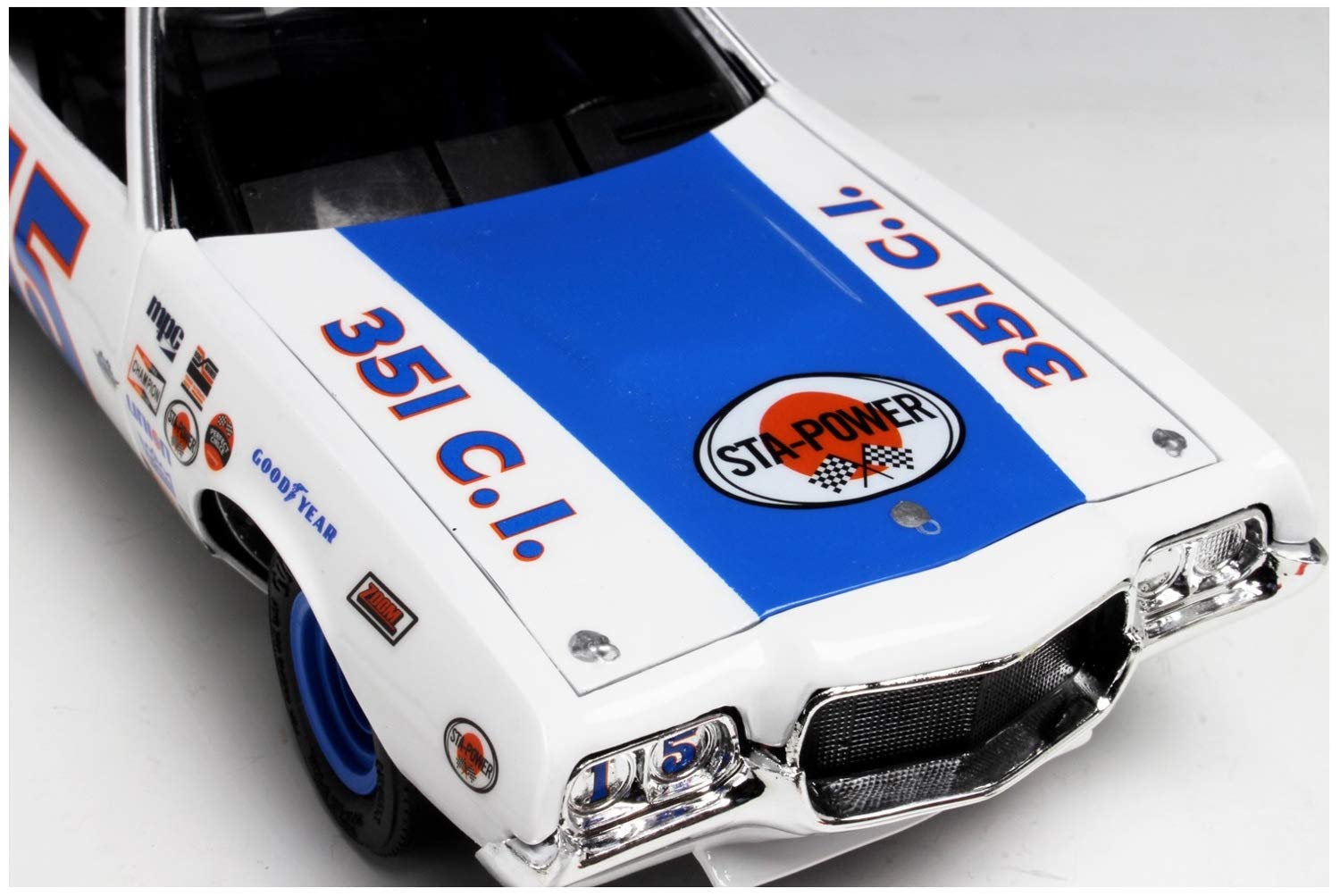 C.P.M. MPC MPC839 1:25 Scale Bobby Isaac Ford Torino Stock Car Model Kit