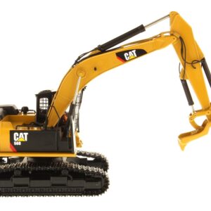 Diecast Masters 1:50 Caterpillar 568 GF Road Builder – High Line Series 85923