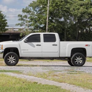 Rough Country 3" Lift Kit for 2001-2010 Chevy/GMC 2500HD | FT Codes - 8596N2