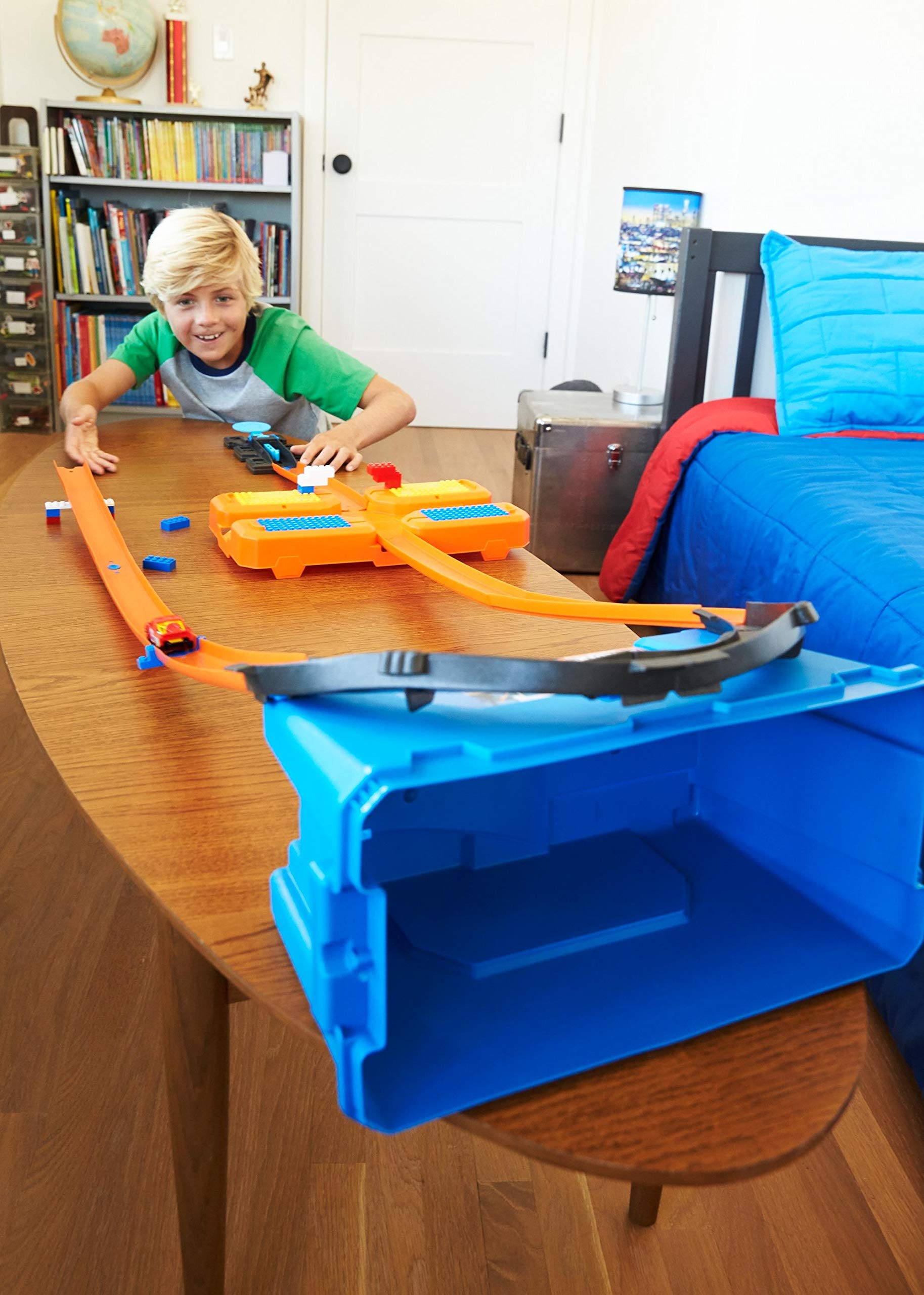 Hot Wheels Track Builder Stunt Box