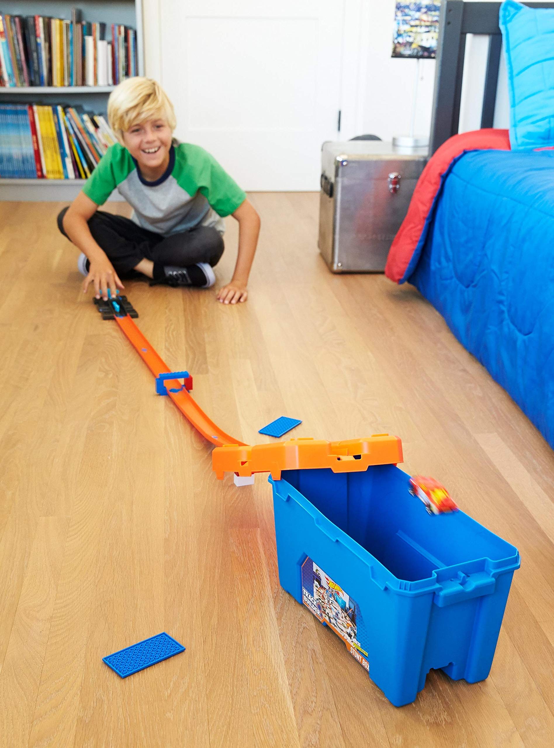 Hot Wheels Track Builder Stunt Box