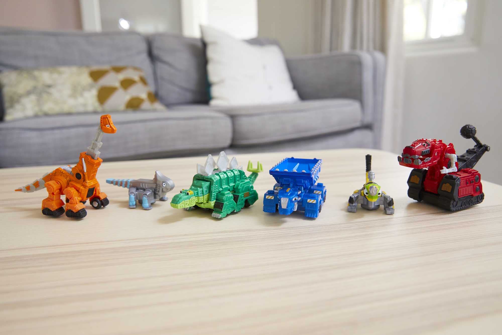 Mattel Dinotrux Multipack with 6 Character Toy Cars, Half Dinosaur & Half Construction Vehicle, Includes Ty Rux, Ton-Ton & Skya