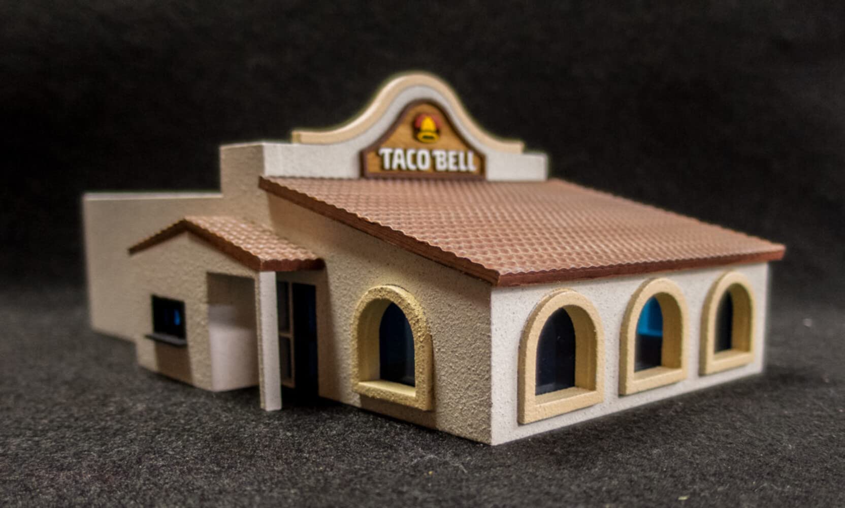 GameCraft Miniatures 28mm Taco Restaurant (MDF) - 28MMDF163