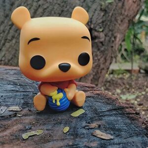 Funko POP Disney: Winnie The Pooh Seated Toy Figure,Brown, Multicolor, One Size