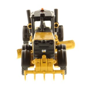 Diecast Masters Caterpillar 12M3 Motor Grader HO Series Vehicle