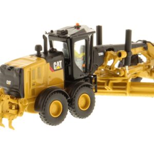 Diecast Masters Caterpillar 12M3 Motor Grader HO Series Vehicle