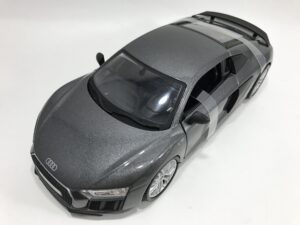 maisto - 31513 - audi r8 v10 plus - scale 1:24 - metallic grey