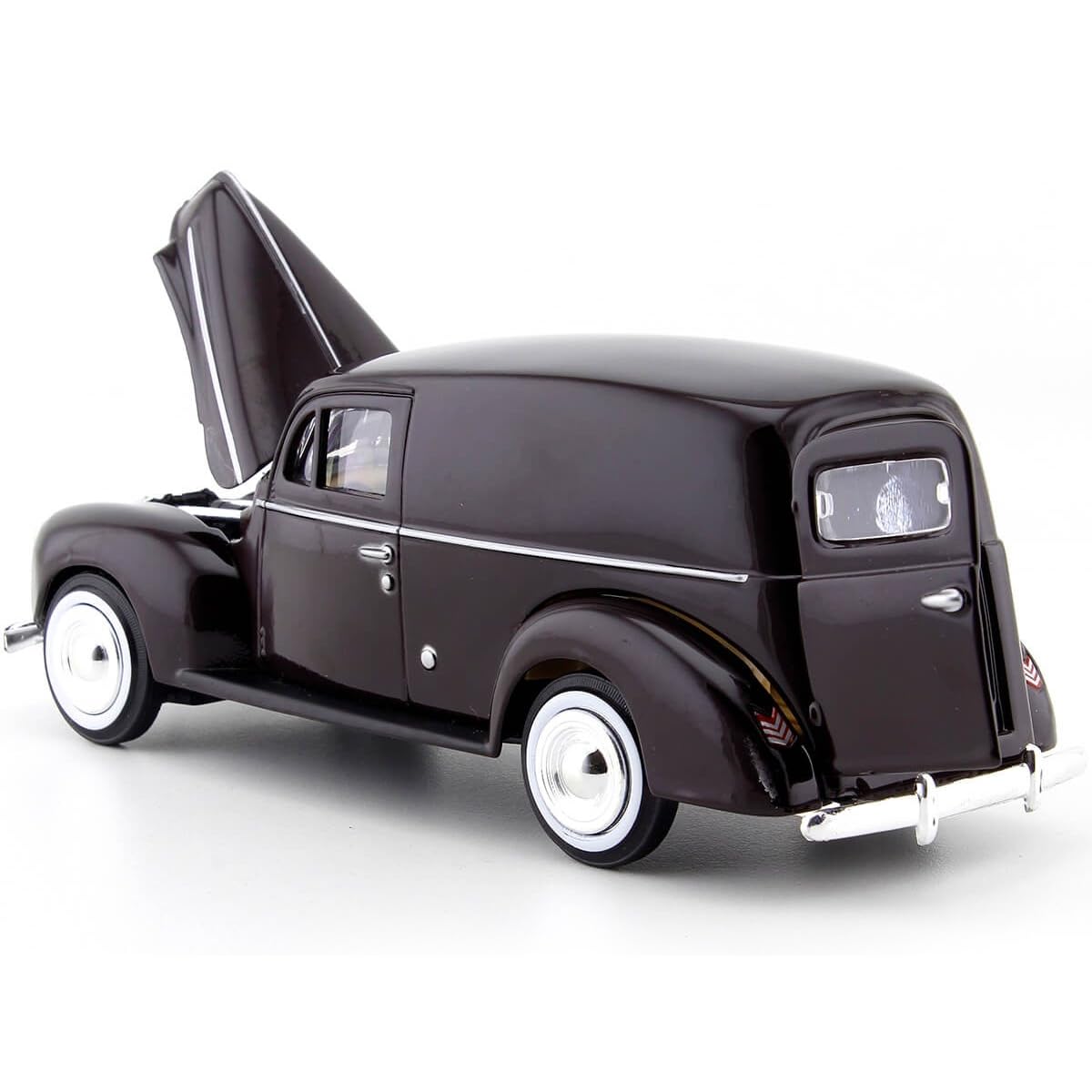 1940 Sedan Delivery Brown 1/24 Diecast Model Car by Motormax