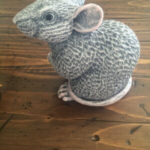 Rat Memorial Statue Grave Lawn Garden Monument Painted Mouse Art Decor Outdoor