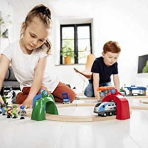 BRIO World - 33873 Smart Tech Engine Set with Action Tunnels | 17 Piece Train Toy with Accessories and Wooden Tracks for Kids Age 3 and Up