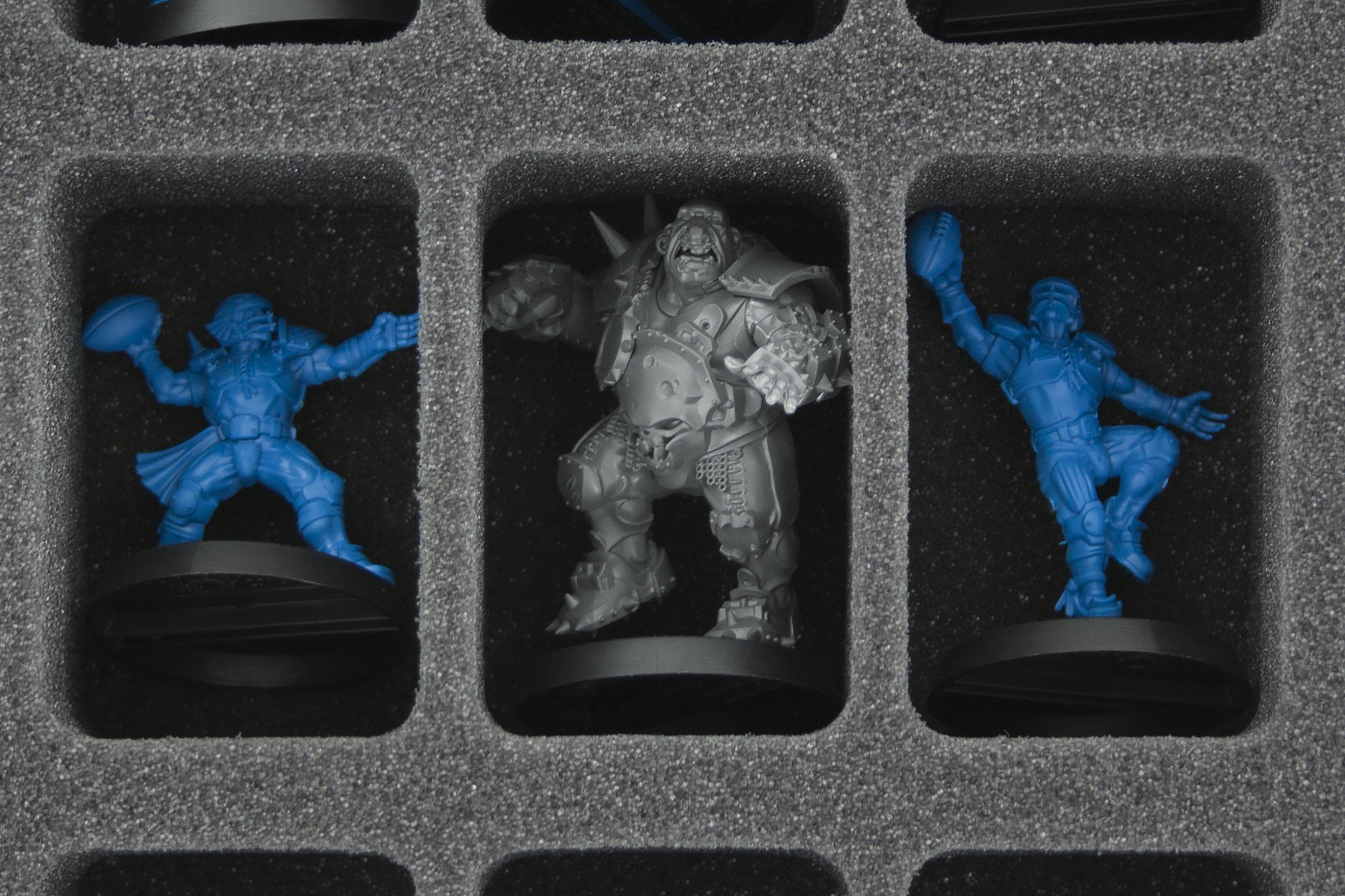 Feldherr Mini Plus Case Compatible with 44 Blood Bowl Miniatures - 2016 Edition