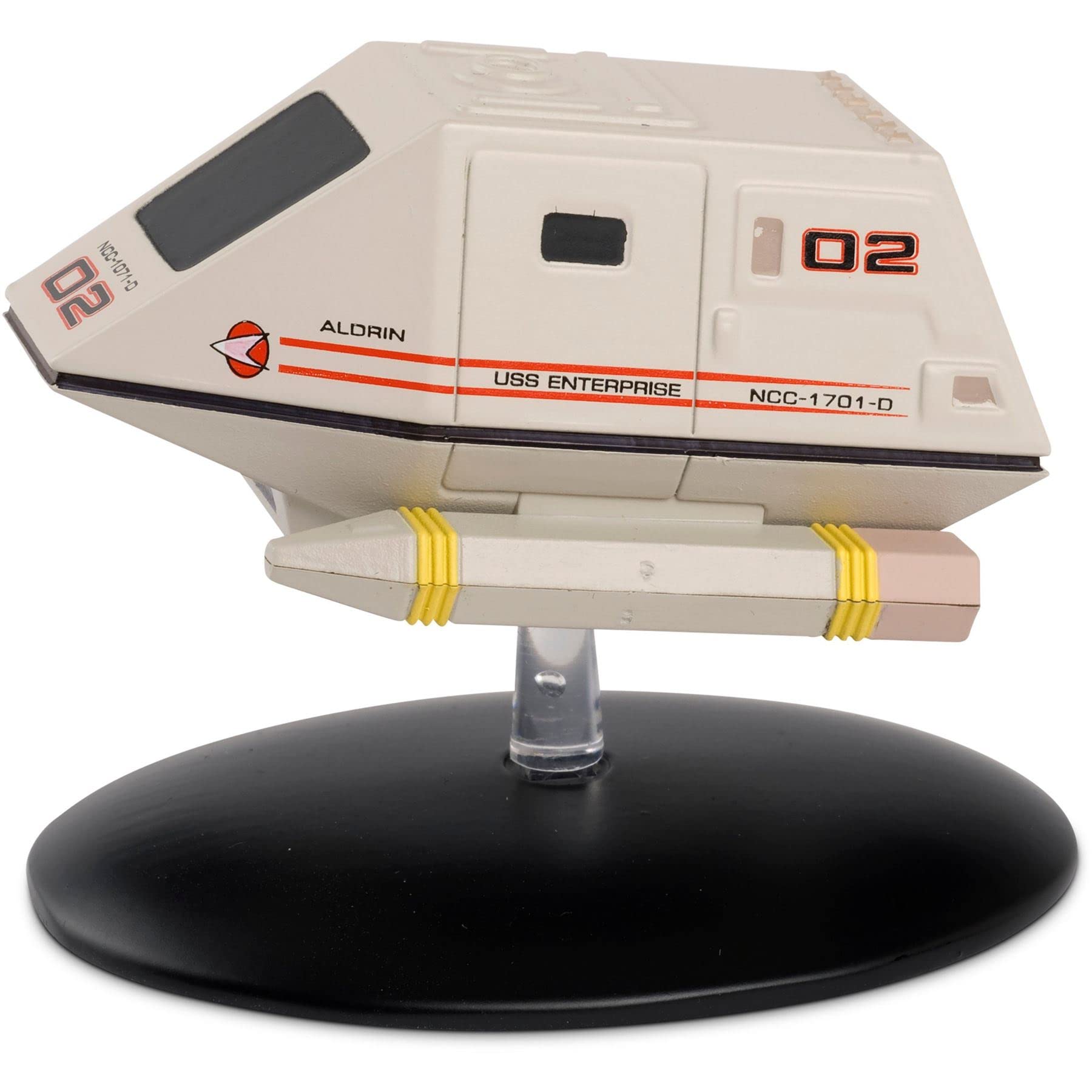 Diamond Comic Dist--England Star Trek Starships Figurine Set Collectible