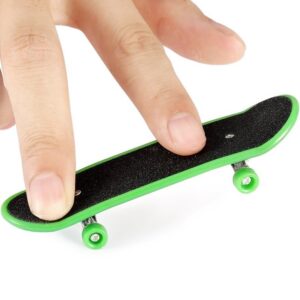 HoneyToys 5pcs Professional Mini Fingerboards/Finger Skateboard, Unique Matte Surface (Random Pattern)