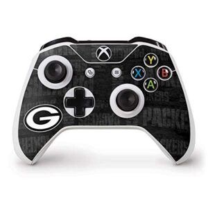 skinit decal gaming skin compatible with xbox one s controller - officially licensed nfl green bay packers black & white design