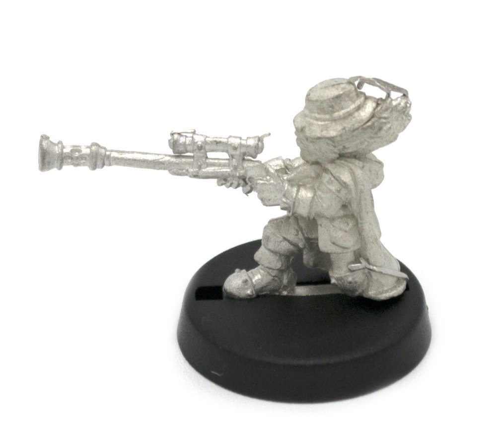 Stonehaven Miniatures Gnome Long Gunner Male Figure (for 28mm Scale Table Top War Games) - Made in USA