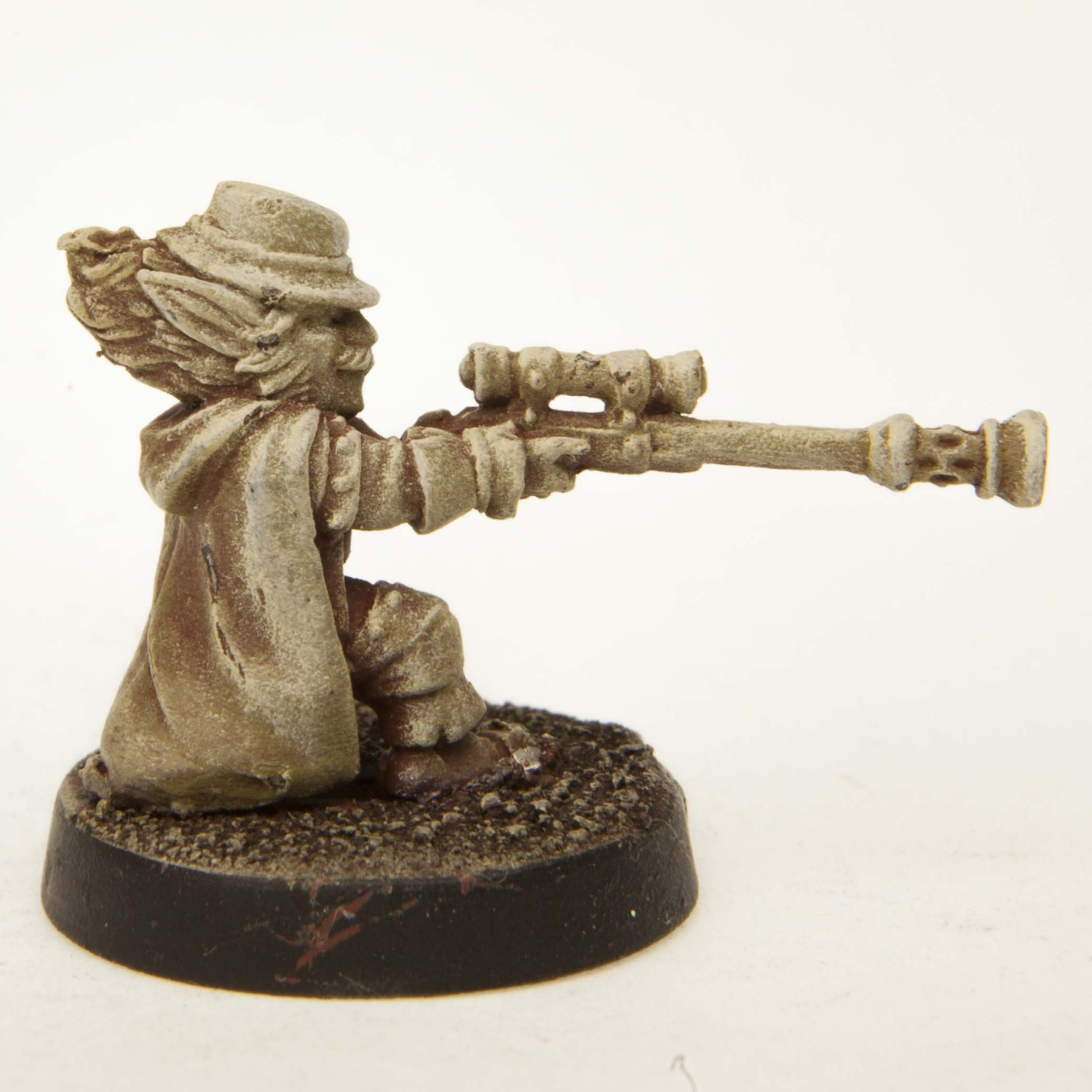 Stonehaven Miniatures Gnome Long Gunner Male Figure (for 28mm Scale Table Top War Games) - Made in USA