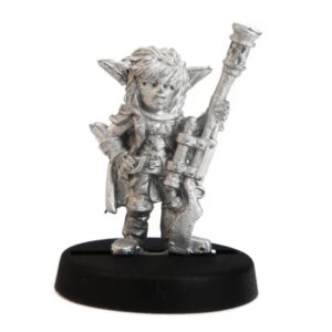 stonehaven gnome long gunner female miniature figure (for 28mm scale table top war games) - made in usa