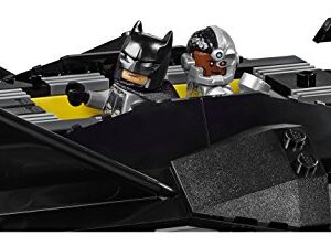 LEGO Super Heroes 76087 Flying Fox: Batmobile Airlift Attack (955 Piece)