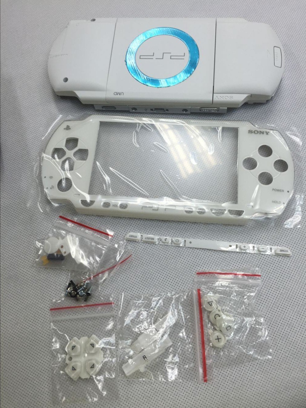 Gametown New Replacement PSP 1000 Full Housing Shell Cover with Buttons Screws Set -White.