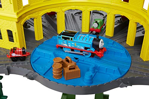 Thomas & Friends Toy Train Set, Super Station, Extra Large Race Track with Motorized Thomas, Diecast Percy & MINIS James for Ages 3+ Years