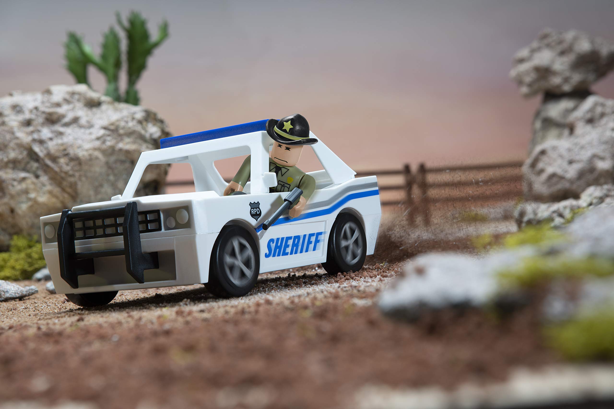 Roblox Action Collection - The Neighborhood of Robloxia Patrol Car Vehicle [Includes Exclusive Virtual Item]