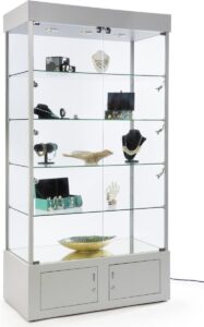 displays2go, tall glass showcase, aluminum, tempered glass, melamine – silver, clear (smpltw02sv)