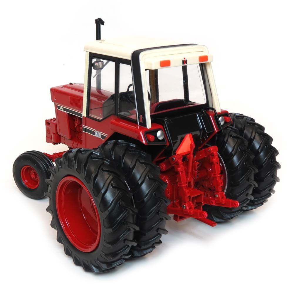 ERTL 1:16 IH 1486 Tri-Stripe Tractor w/Rear Duals