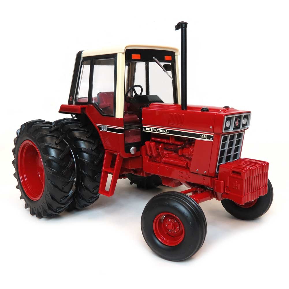 ERTL 1:16 IH 1486 Tri-Stripe Tractor w/Rear Duals