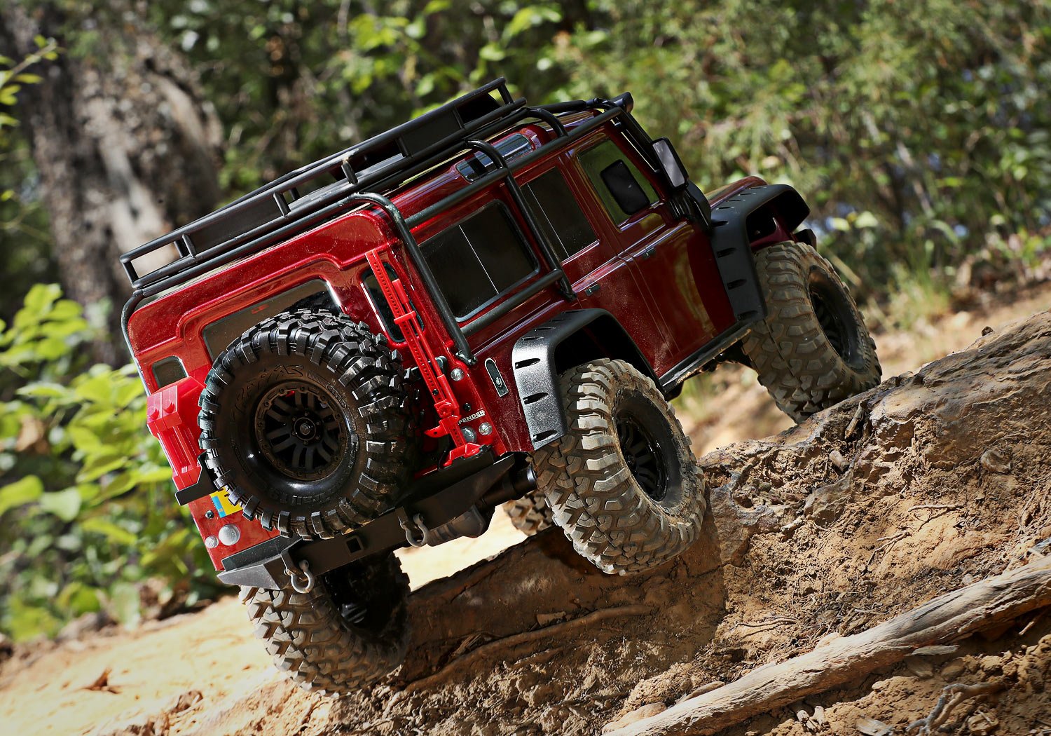 Traxxas 1/10 Scale TRX-4 Scale and Trail Crawler with 2.4GHz TQi Radio, Red