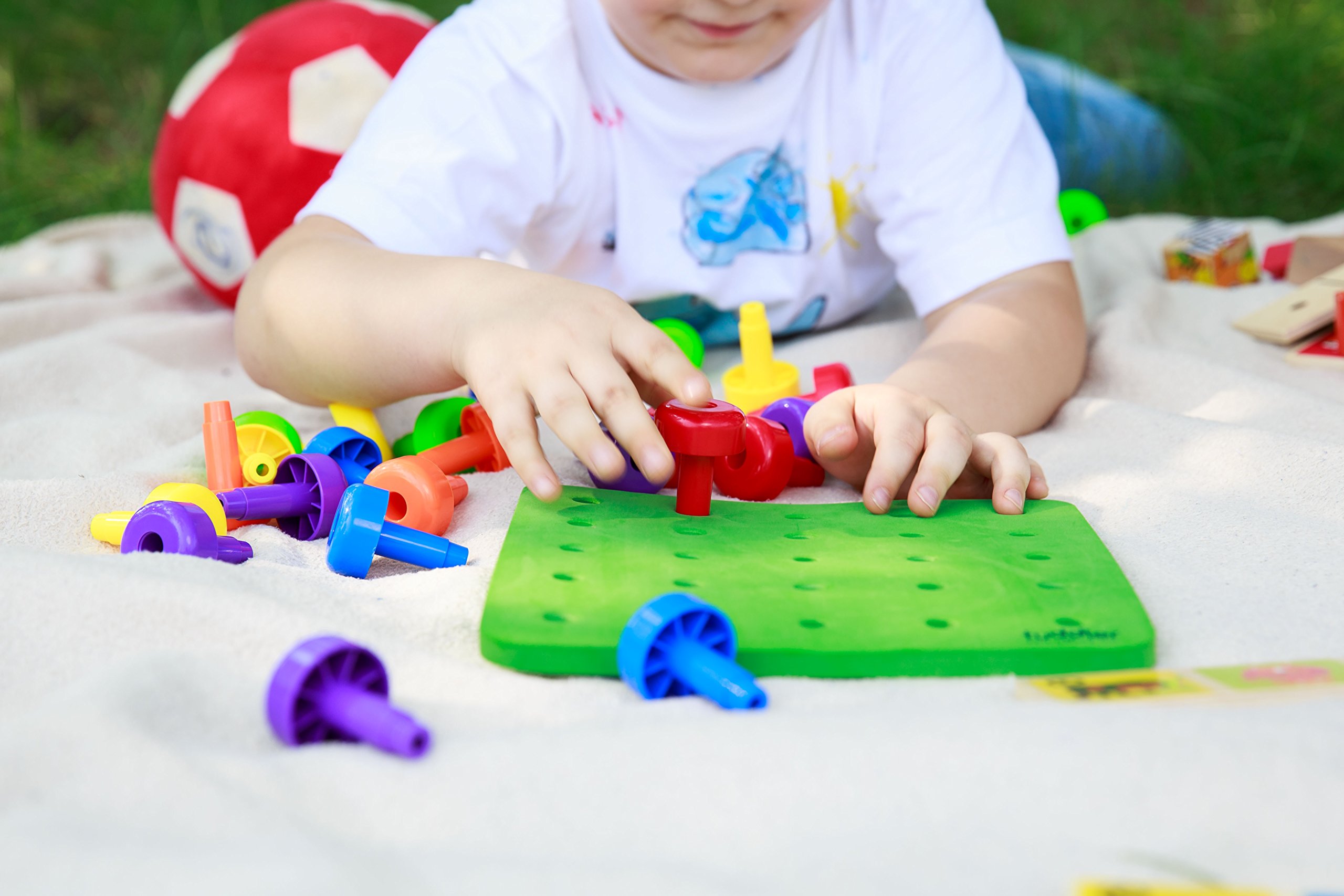 Tuddler Toddler Peg Board Sensory Toys/Montessori Toys for Toddlers/Fine Motor Skills Toys/Educational Toys / 30 Pieces Stackable Pegs + Pattern Card + Drawstring Backpack + E-Book