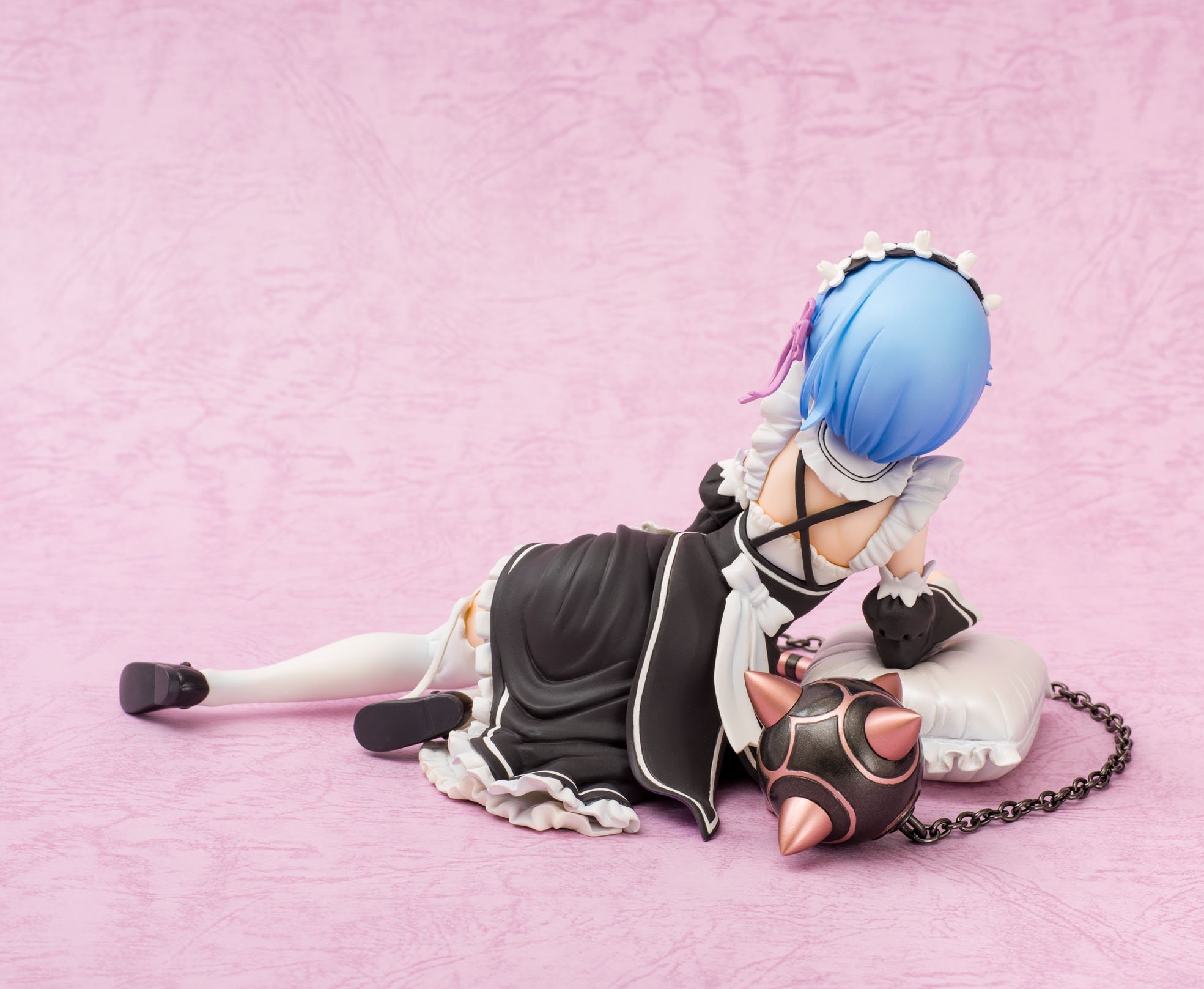 Chara-ani Re: Zero: Starting Life in Another World: Rem 1: 7 Scale PVC Figure