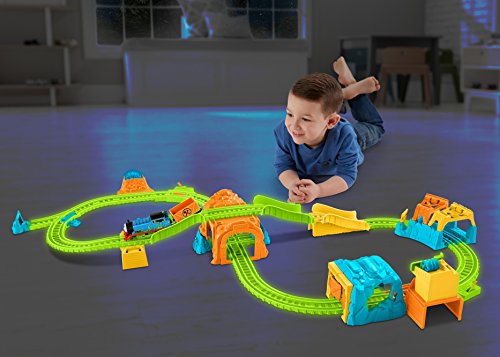 Fisher-Price Thomas & Friends TrackMaster, Glowing Mine Set