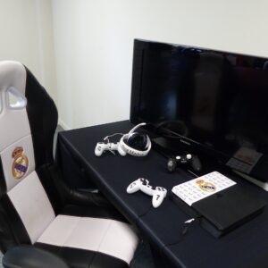 Subsonic - Gaming Headset - Official Licensed Real Madrid (PS4)