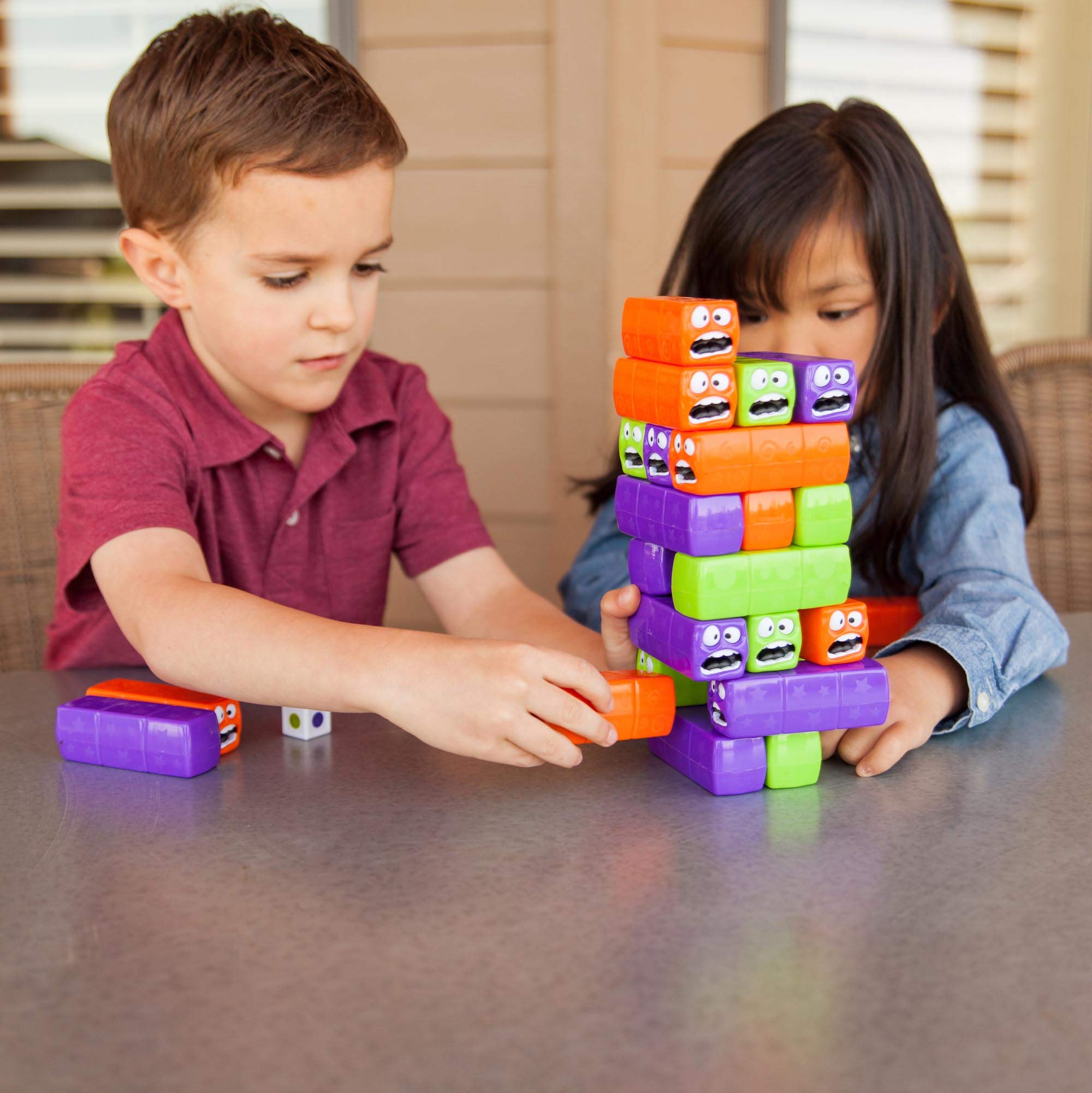 Fat Brain Toys Wobbly Worms Push 'n Pull Worm Tower