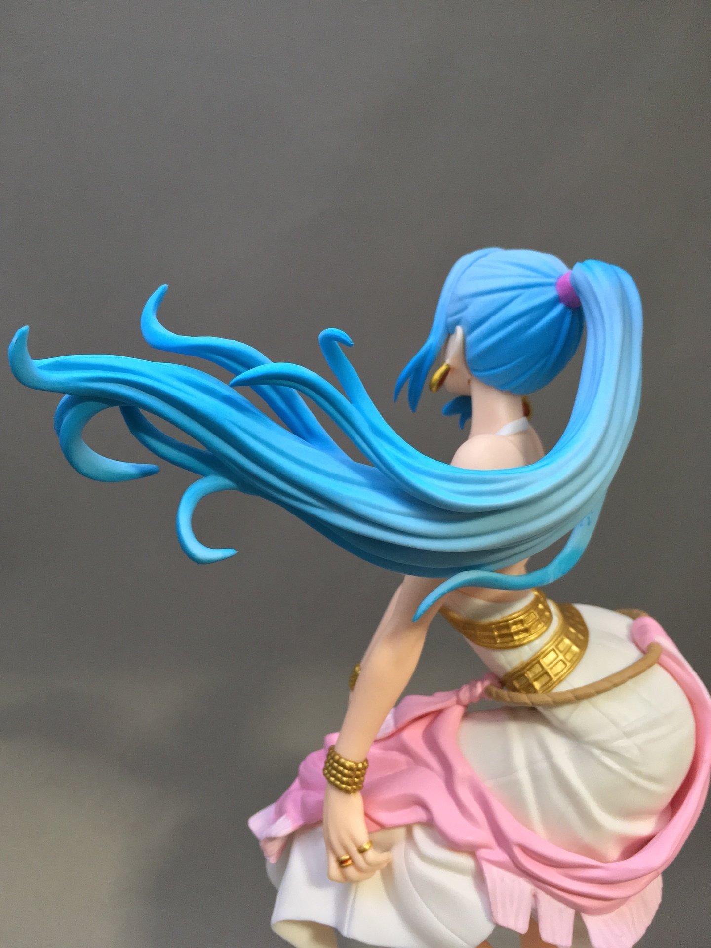 Banpresto One Piece Glitter & Glamours Nefertari Vivi A Action Figure