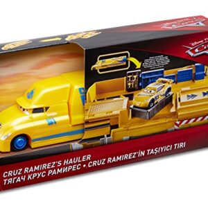 Disney Pixar Cars Cruz Ramirez's Hauler Playset