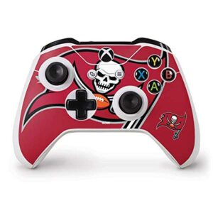 skinit decal gaming skin compatible with xbox one s controller - officially licensed nfl tampa bay buccaneers large logo design