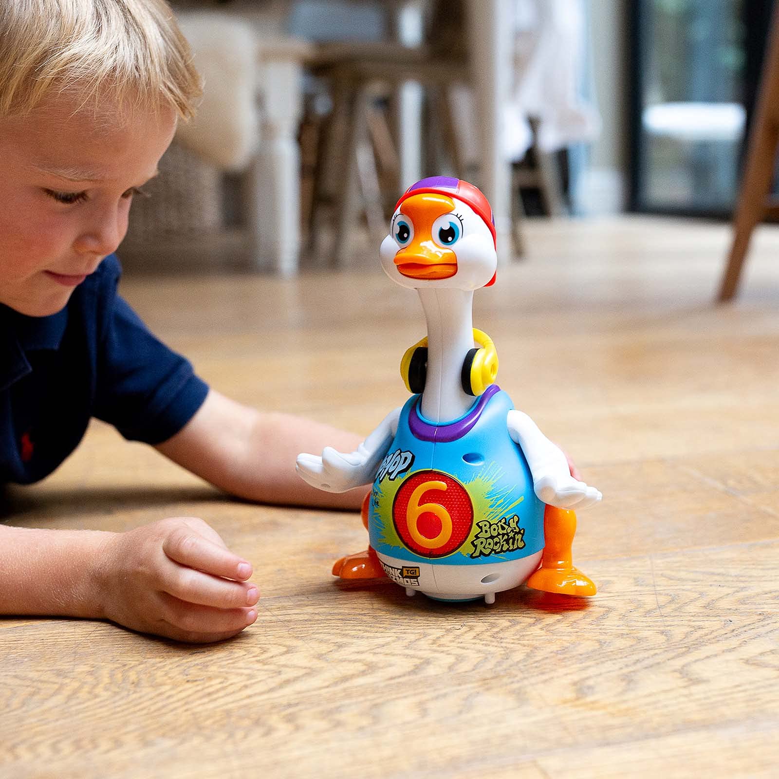 Think Gizmos Bump 'n' Go Walking, Talking, Singing and Dancing Musical Hip Hop Goose