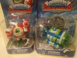 skylanders superchargers 360 character & vehicle bundle missile-tow dive clops & dive bomber