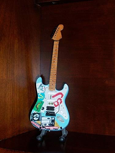 Mini BJ Guitar For G-R-E-E-N D-A-Y BILLIE JOE ARMSTRONG Display GIFT